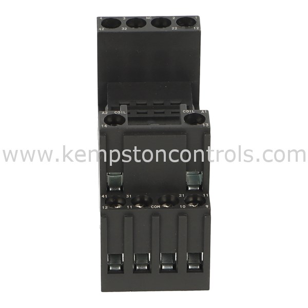 Omron PYF14-ESNB OMRON SOCKET, COMMON AND COIL TERMINALS ON THE BOTTOM ...