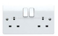 MK Electric K2747 PLATESWITCHES, WHI, 13A, 2GANG SWITCH/SOCKET FLUSH ...