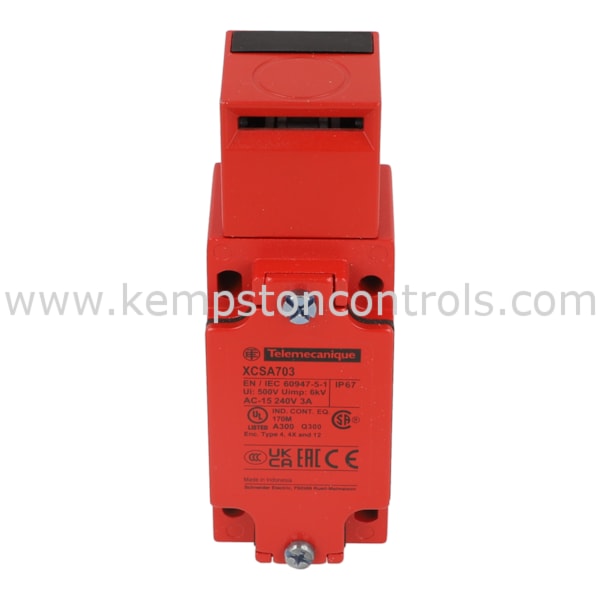 Telemecanique Sensors XCSA703 TELEMECANIQUE SAFETY INTERLOCK SWITCH, 3A ...