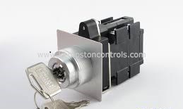 Fuji AK22-1M2201JAB FUJI KEY SELECTOR SWITCH KEY REMOVAL LEFT KEY ...